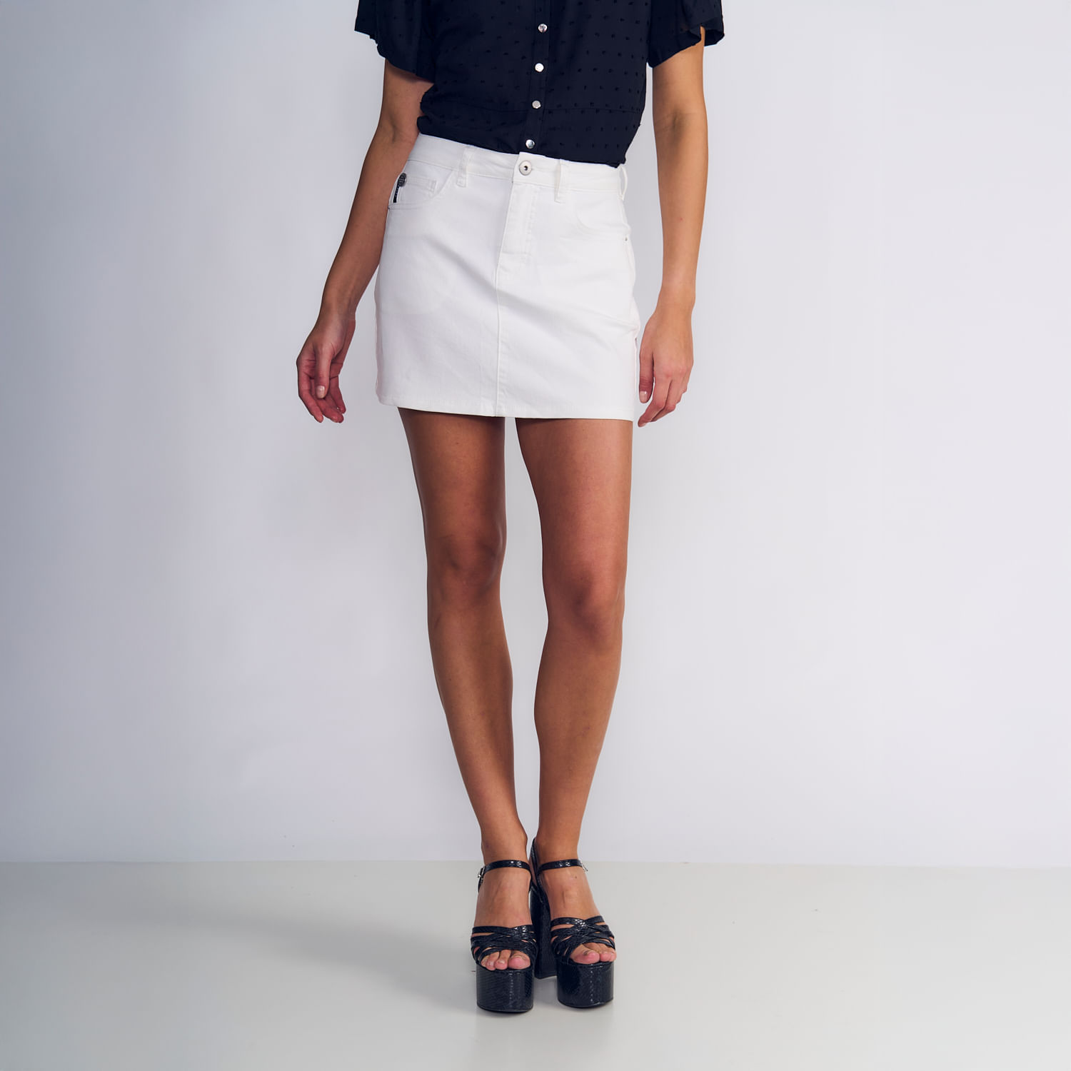 Falda Mini Mujer Clasica Negra - ELLUS | Tienda Online